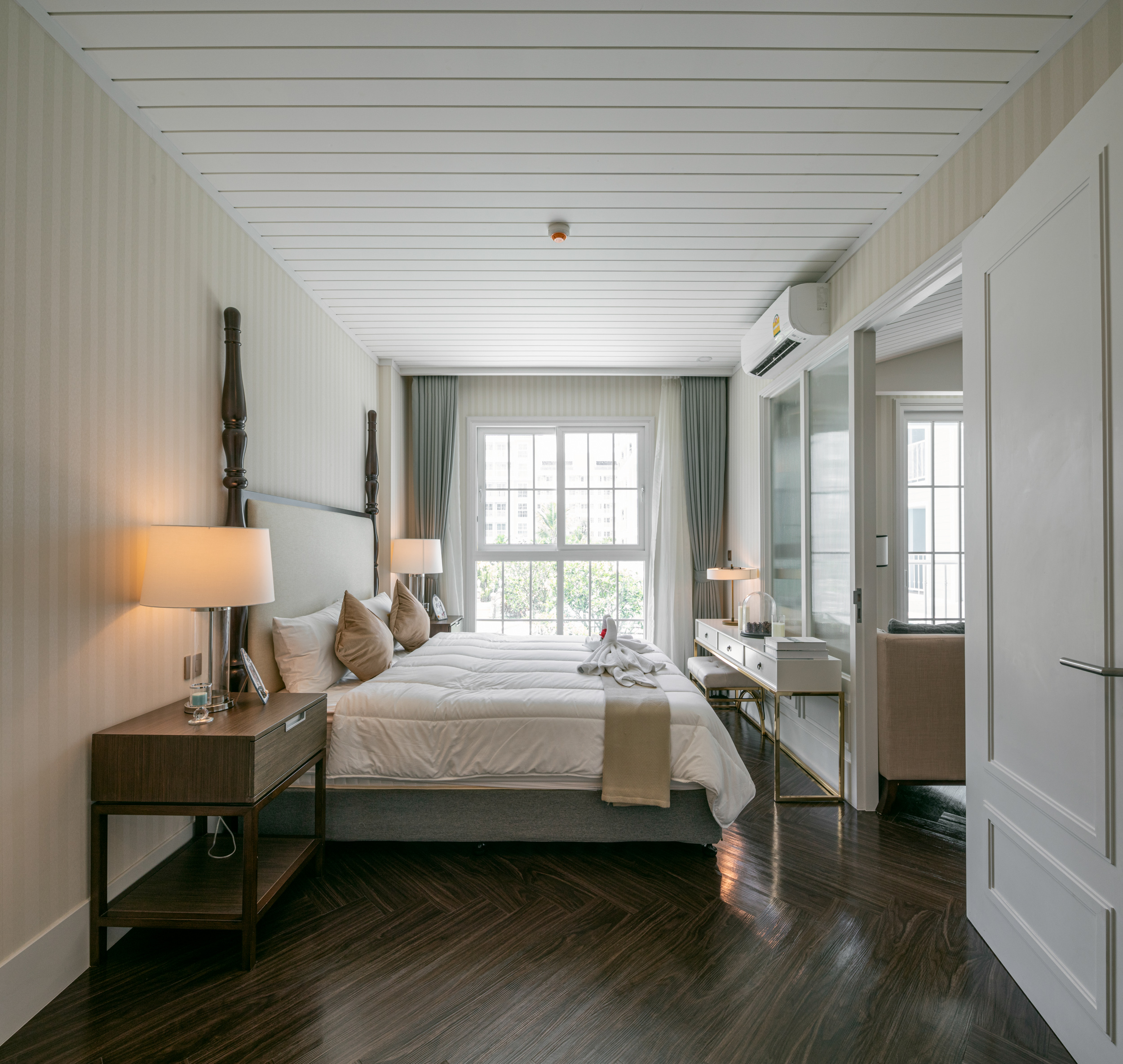 Grand Florida Beachfront Condo Resort Pattaya – Sith was here